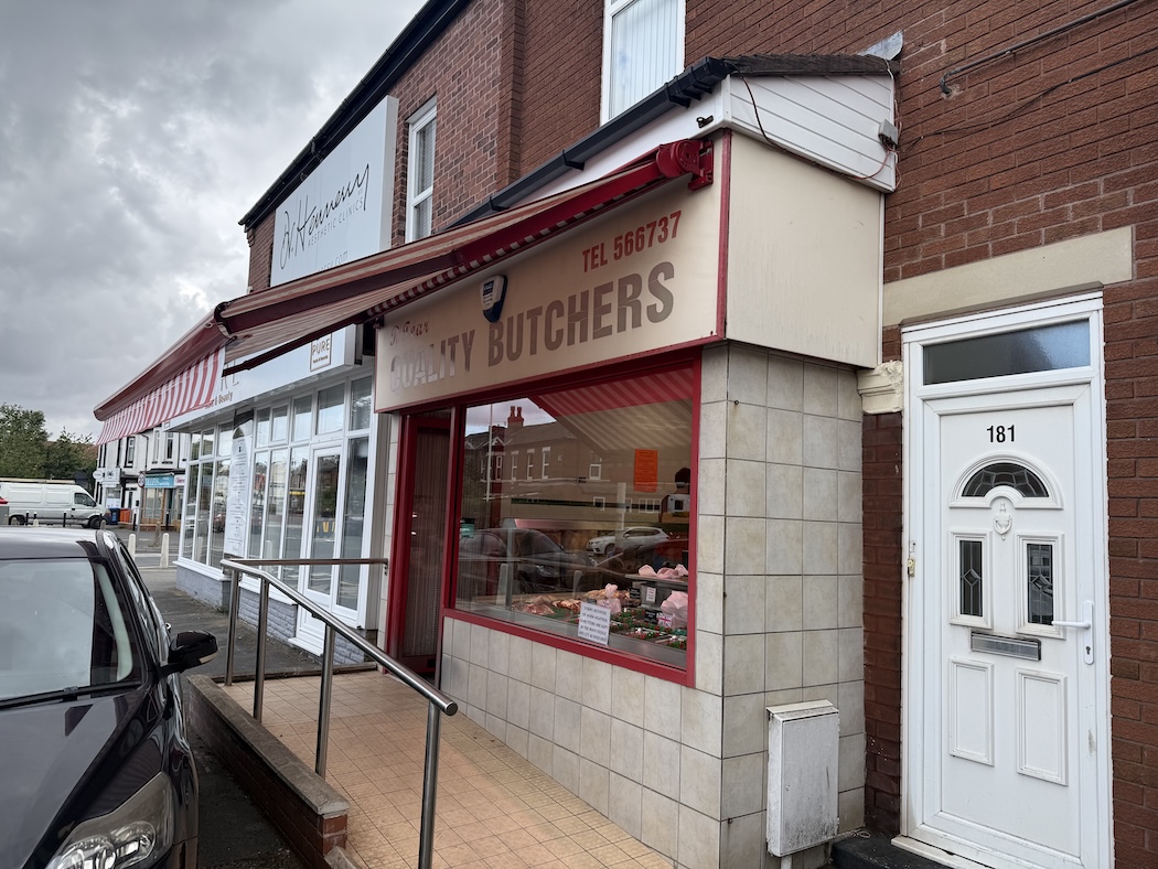 ROBERT TEAR FAMILY BUTCHER - Southport